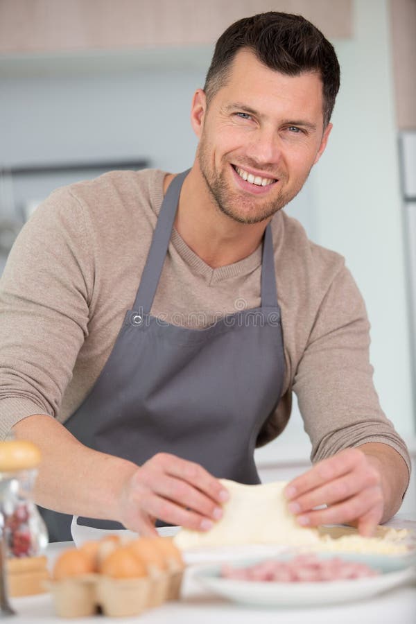 455 Cooking Handsome Man Pizza Stock Photos - Free & Royalty-Free Stock ...