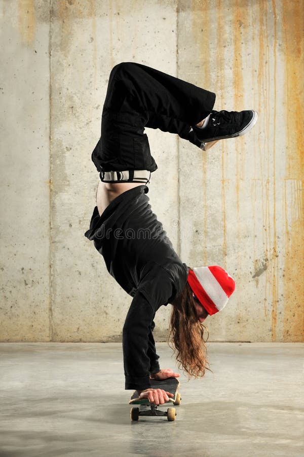 Handstand on Skateboard stock image. Image of hobby, indoors - 26634571