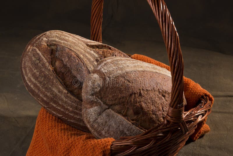 Handwerker-Brot-Sauerteig Und Rye 3 Stockfoto - Bild von teig ...