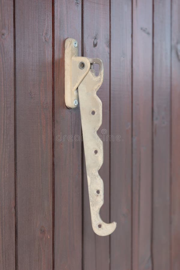 Hanging device for flowers stock image. Image of wooden - 99826625
