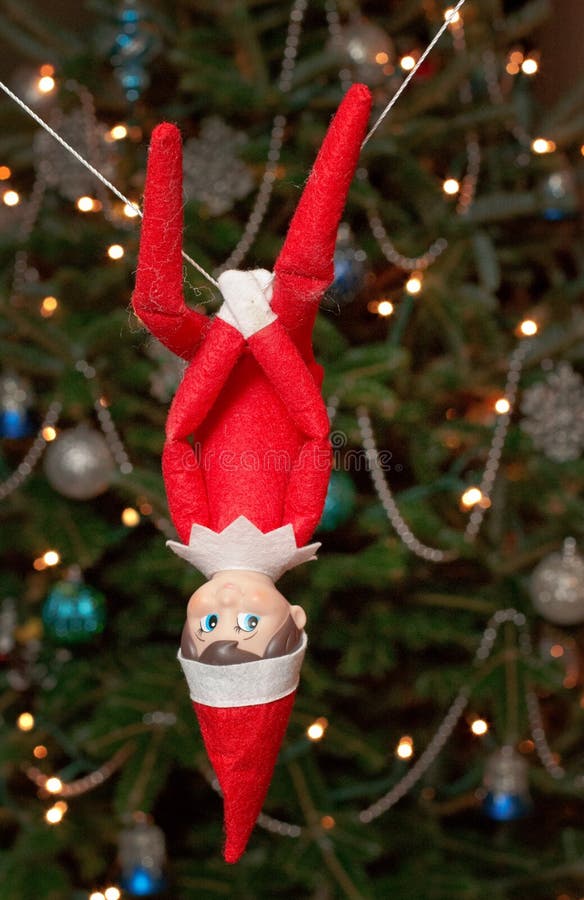 Elf Christmas Tree Stock Illustrations – 8,611 Elf Christmas Tree Stock ...