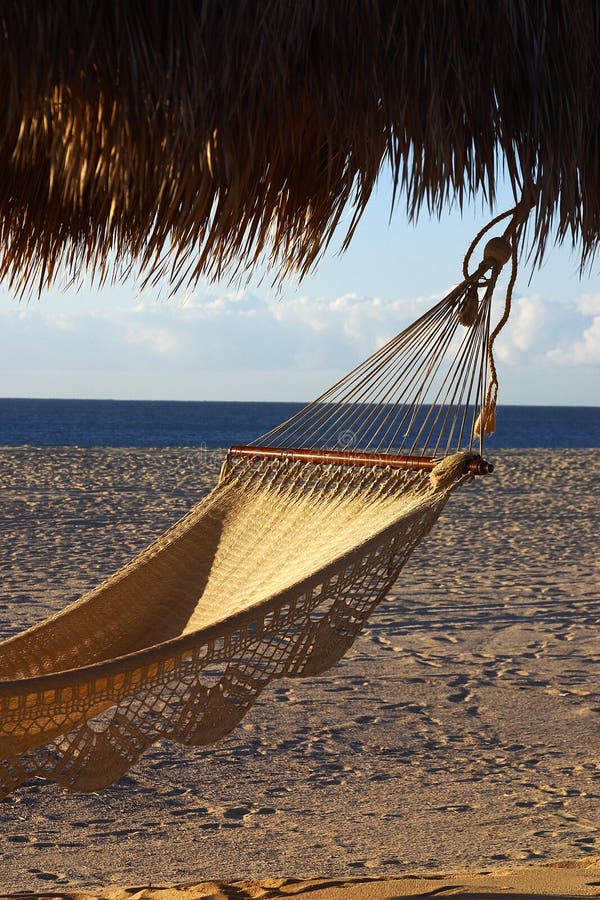 Hangmat stock foto. Image of hemel, mexico, ontspan, zand - 2713626