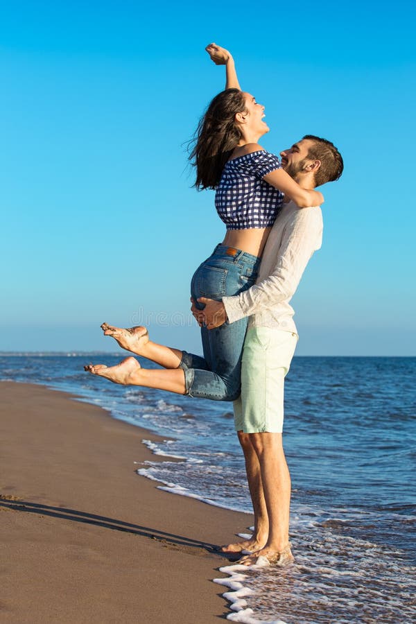 Happiness and Romantic Scene of Love Couples Partners on the Beach ...