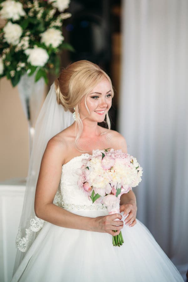 Happy Bride and Groom on Wedding Ceremony. Happy Couple Stock Photo ...