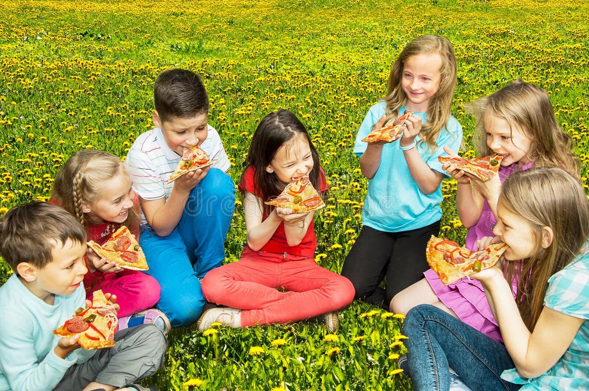 2,184 Children Eating Pizza Stock Photos - Free & Royalty-Free Stock ...