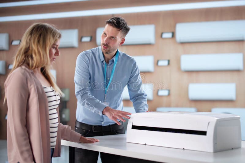 220 Happy Retail Customers Electronics Stock Photos - Free & Royalty ...