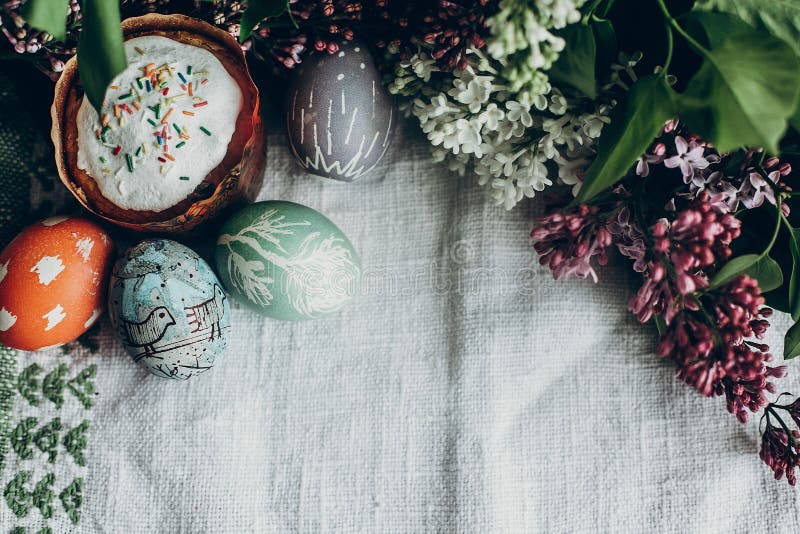 Happy Easter. Easter Cake and Colorful Decorated Eggs on Rustic Stock ...
