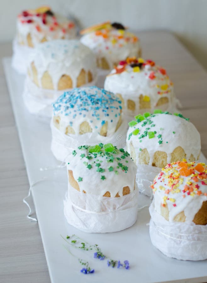 Happy Easter! Traditional Russian Easter Cake Kulich with Colored Red ...