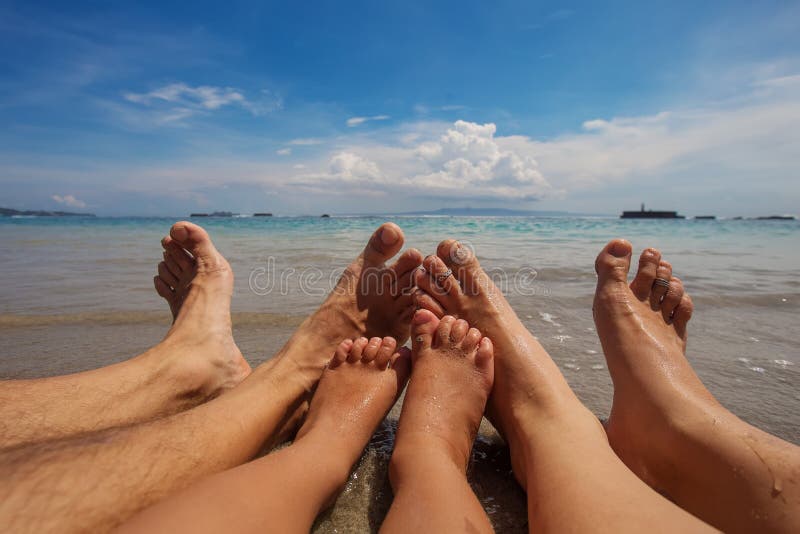 Family and ocean stock photo. Image of love, ocean, parenthood - 5024954