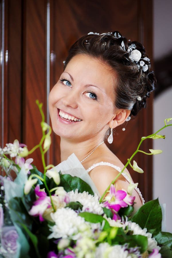 Funny Bride and Groom Near Wedding Cake Stock Image - Image of smile ...
