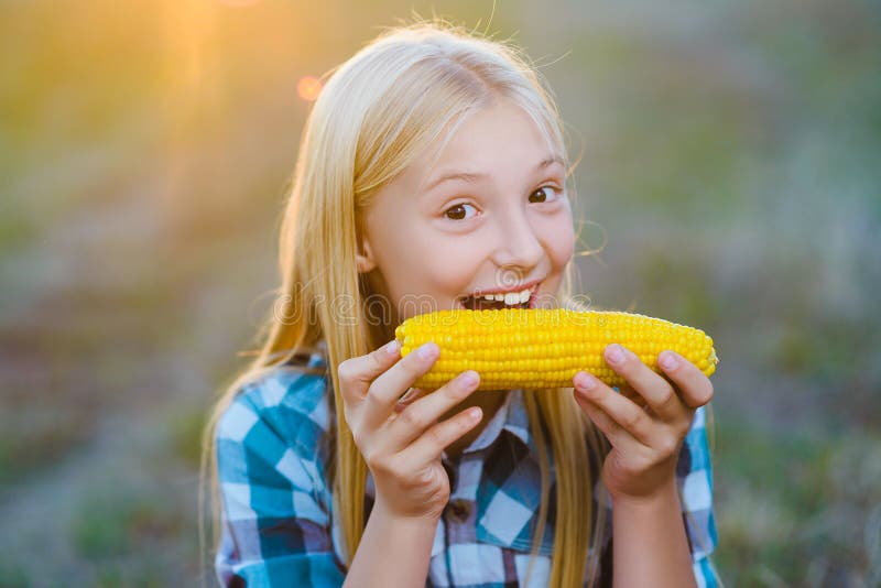 442 Cob Corn Eating Kid Stock Photos - Free & Royalty-Free Stock Photos ...