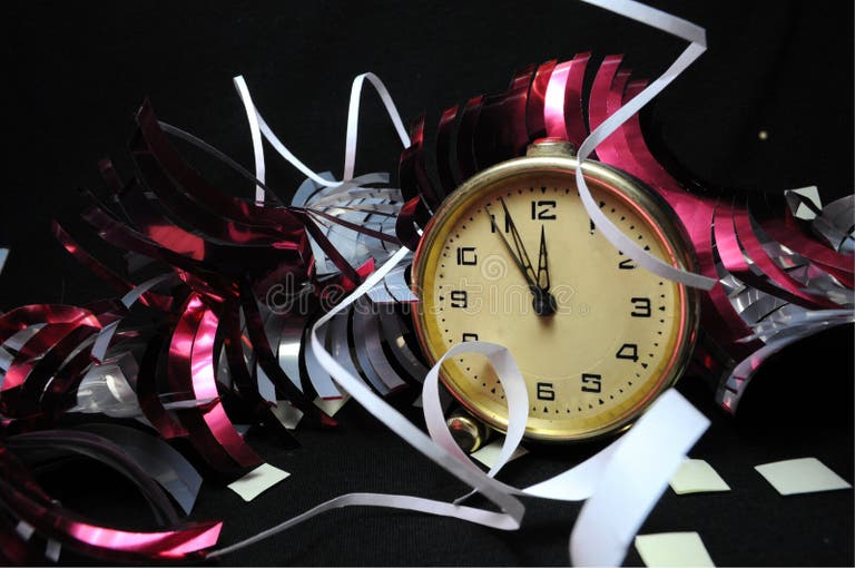 439 Happy New Years Eve Celebration Countdown Clock Stock Photos - Free ...