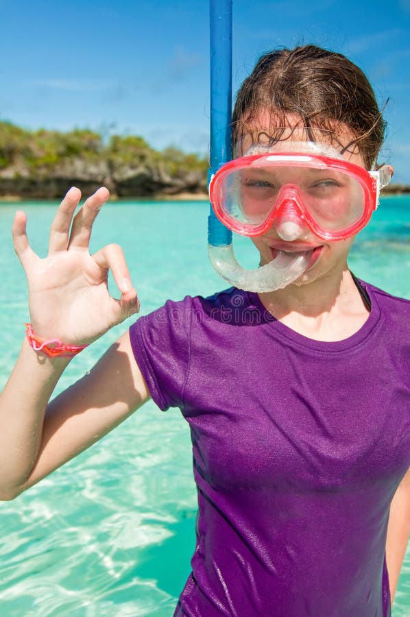 Diving girl stock photo. Image of attractive, skin, outdoors - 34323688