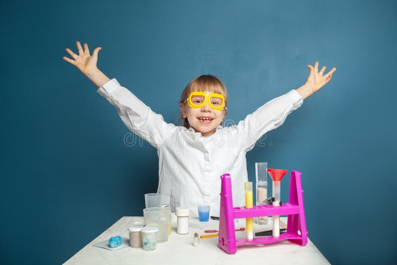 Happy Smiling Child Girl with Science Experiment. Brainstorm, Idea and ...