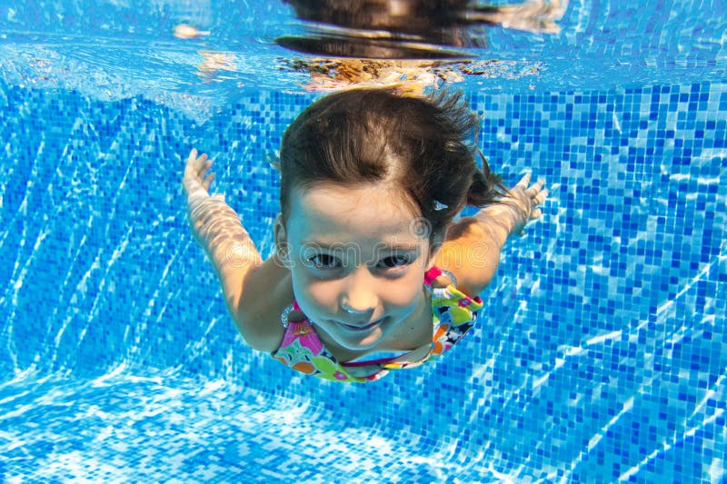 Happy Smiling Underwater Child in Swimming Pool Stock Image - Image of ...