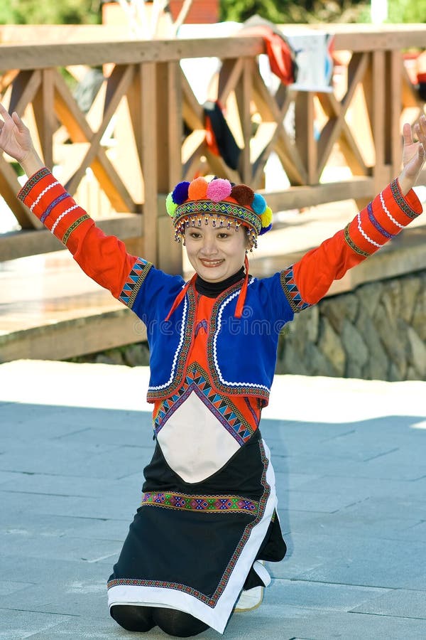 Happy Tsou girl editorial image. Image of tsou, dance - 7514710