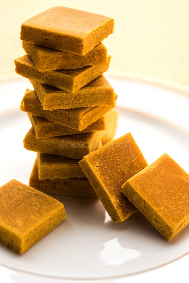 Hapus Amba Vadi / Burfi or Alphonso Mango Dried Cake or Bar, Selective ...