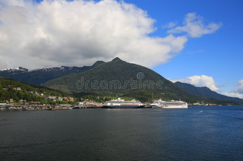 Harbor editorial photo. Image of alaska, transfer, cruise - 91885191
