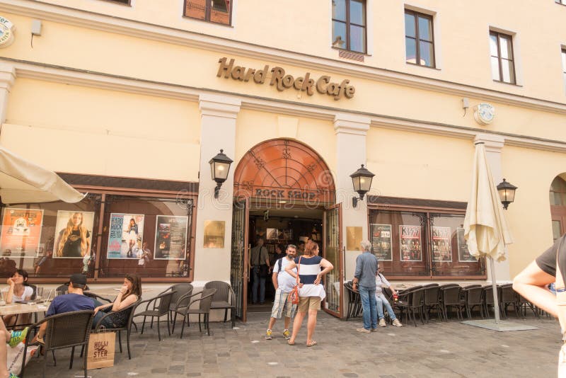 Hard Rock Cafe munich editorial photography. Image of tourist - 42605477