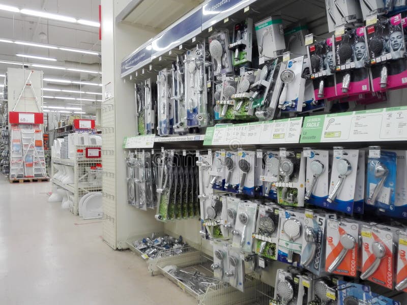 Hardware Store editorial photography. Image of commercial - 67685362