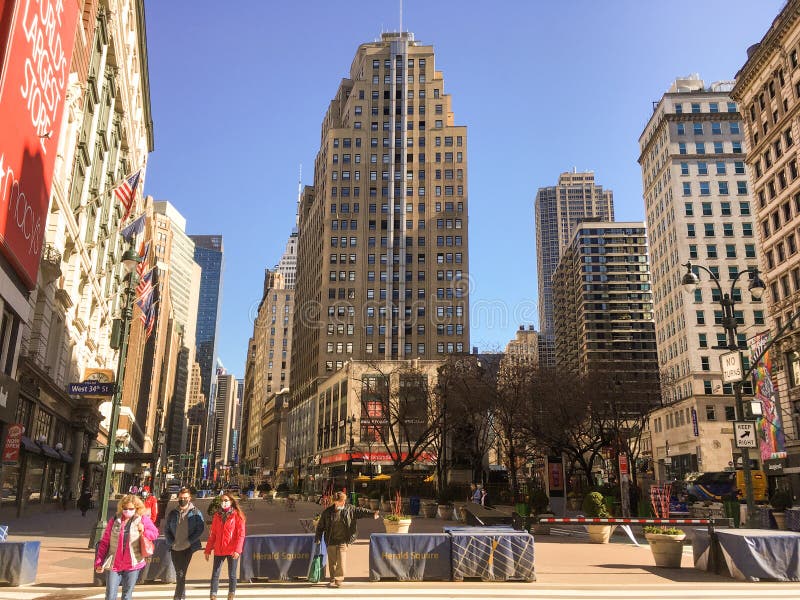 Harold Square, 34th Street, New York Editorial Photography - Image of ...