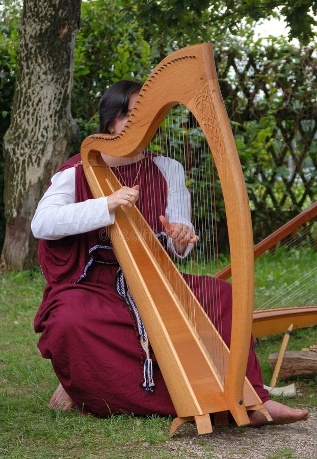 Harpe Celtique Pour St Patrick Day Image stock - Image du artistique ...