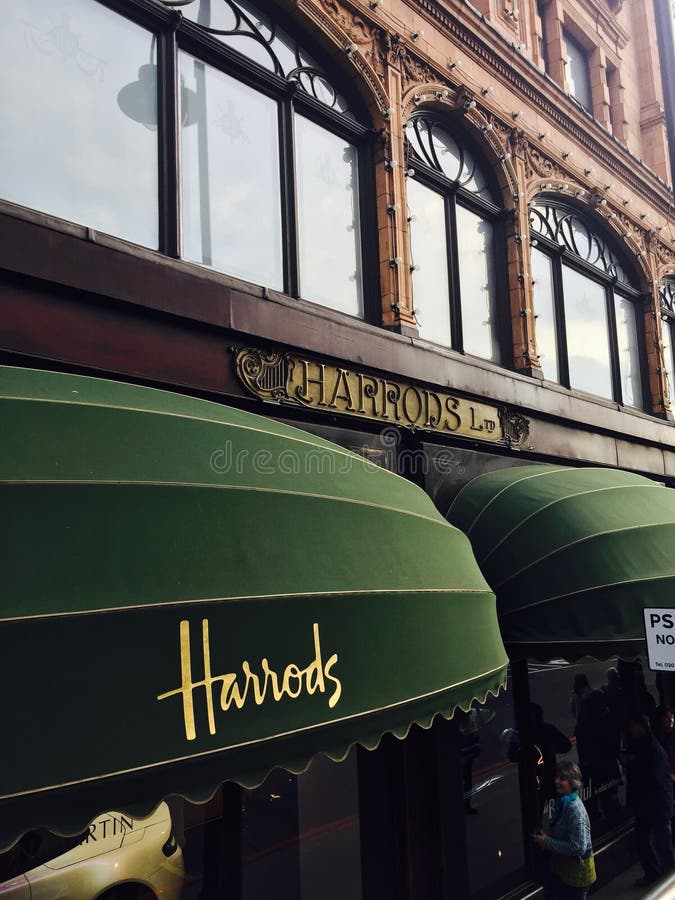 Harrods in London editorial photography. Image of london - 128608352