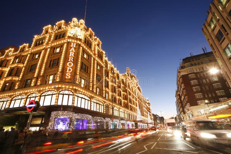 Harrods Shop At The Qatar Airport Editorial Stock Image - Image of ...