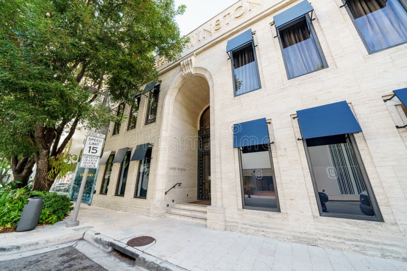 Harry Winston New York Fifth Avenue Boutique Editorial Photo - Image of ...