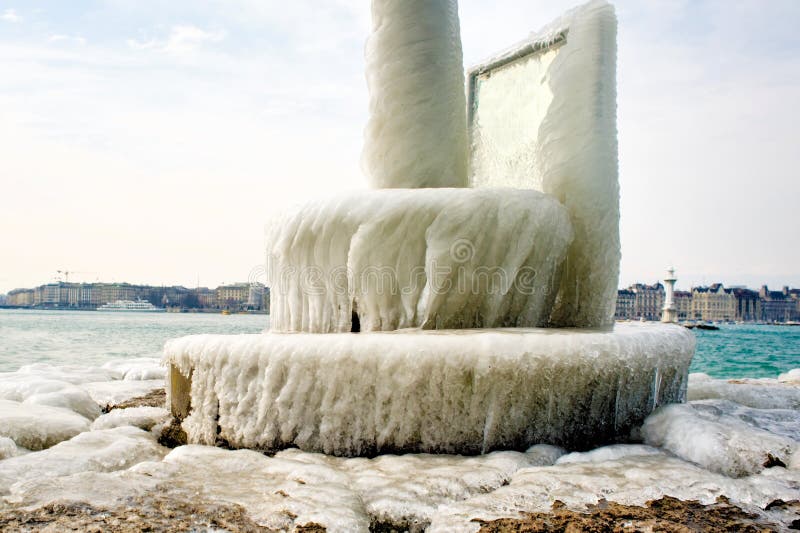 Harter Winter Der Schweiz Genf Im See Leman Stockbild - Bild von boote ...