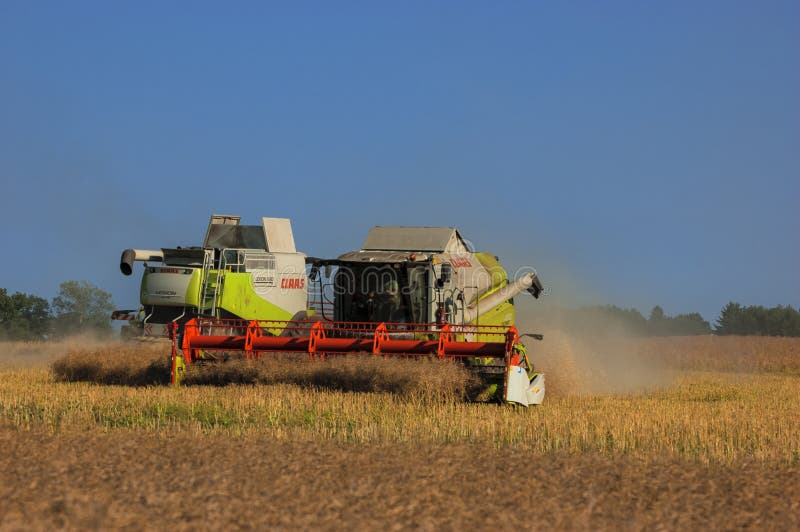 Harvest - Combines the Field Editorial Stock Image - Image of combines ...