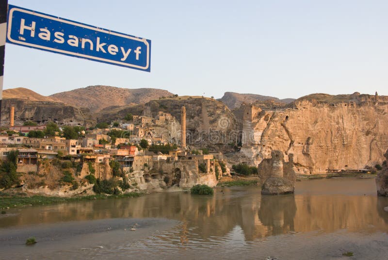 Hasankeyf - Turkey stock image. Image of minaret, empire - 27891323