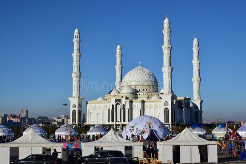 Hasret Sultan Mosque in Astana Editorial Photography - Image of minaret ...