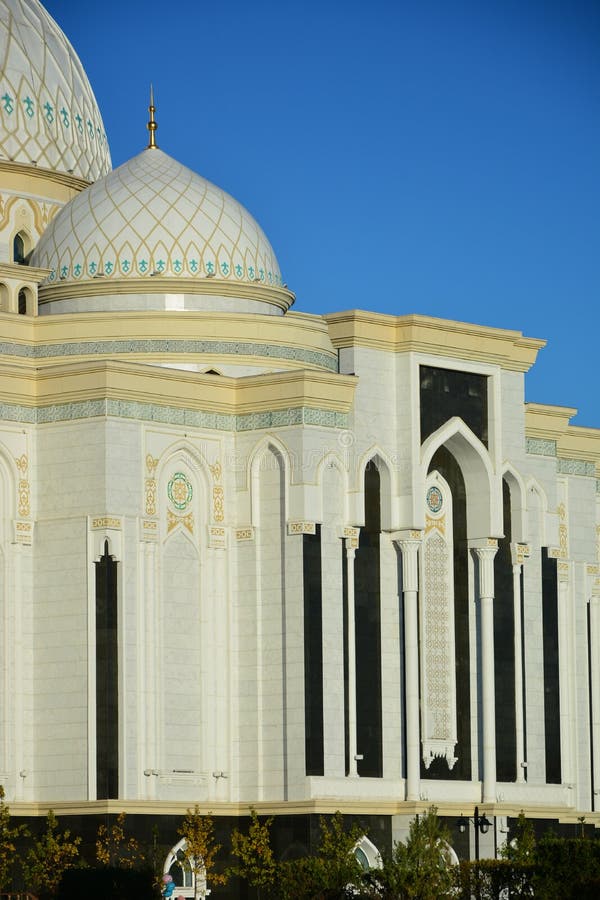 Hasret Sultan Mosque in Astana Editorial Photo - Image of view, mosque ...