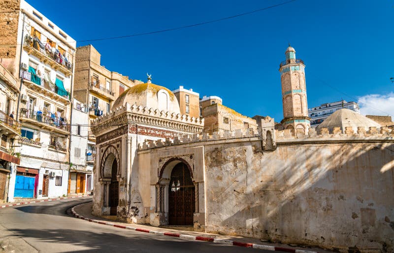 Mosquée d'Oran photo stock. Image du algérie, évaluer - 91690810