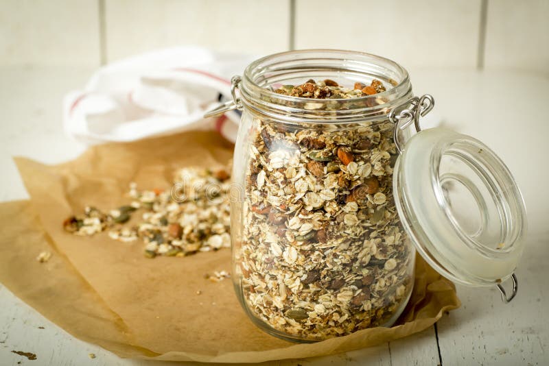 Musli stockbild. Bild von faser, getreide, nahrung, nahaufnahme - 12491777