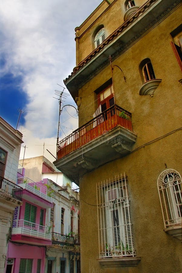 Havana City Old Green Building Stock Photo - Image of havana, edifice ...