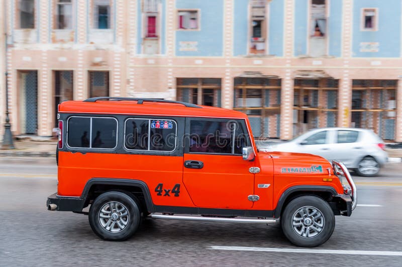 HAVANA, CUBA - OCTOBER 21, 2017: Hummer Car in Havana, Cuba Editorial ...