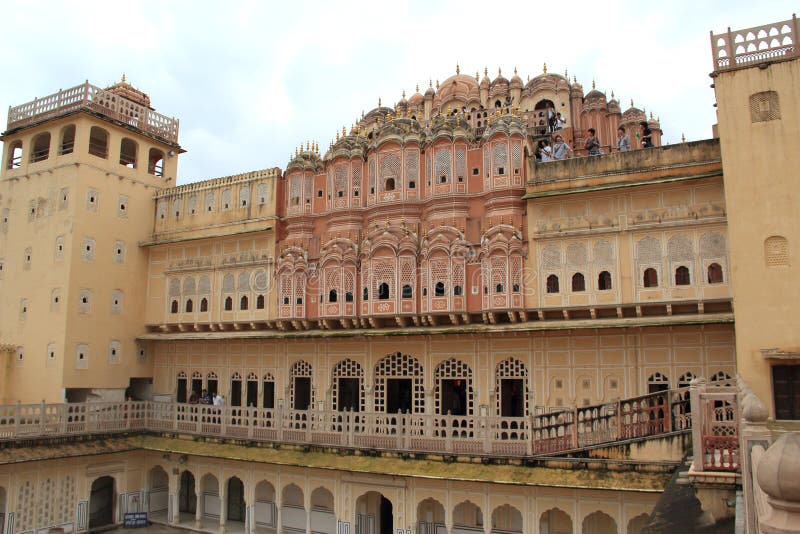 Hawa Mahal(jaipur). editorial photography. Image of islam - 28954132