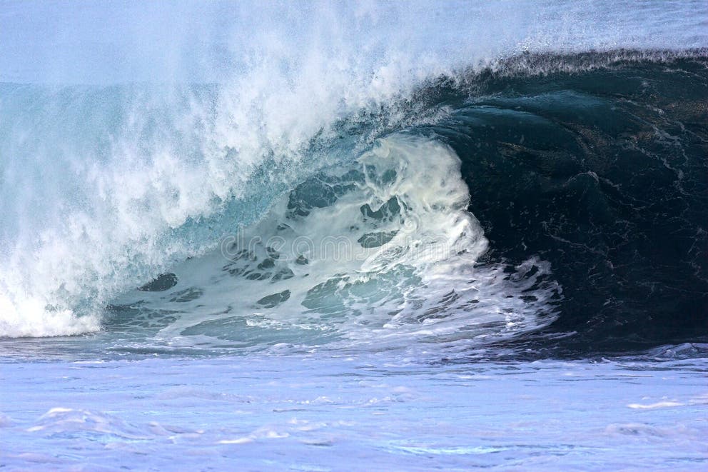 Hawaiian Northshore Wave stock image. Image of water, pipeline - 397455