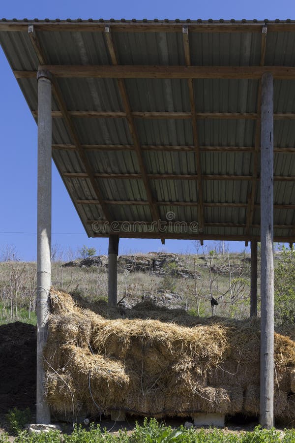 Hay shed cluster straw stock image. Image of rural, farmhouse - 177331549