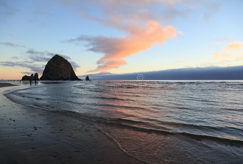 Haystack Rock at Cannon Beach, Oregon Stock Photo - Image of coastline ...