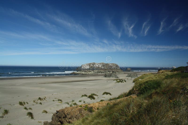 Haystack rock stock photo. Image of haystack, ocean, oregon - 44747574