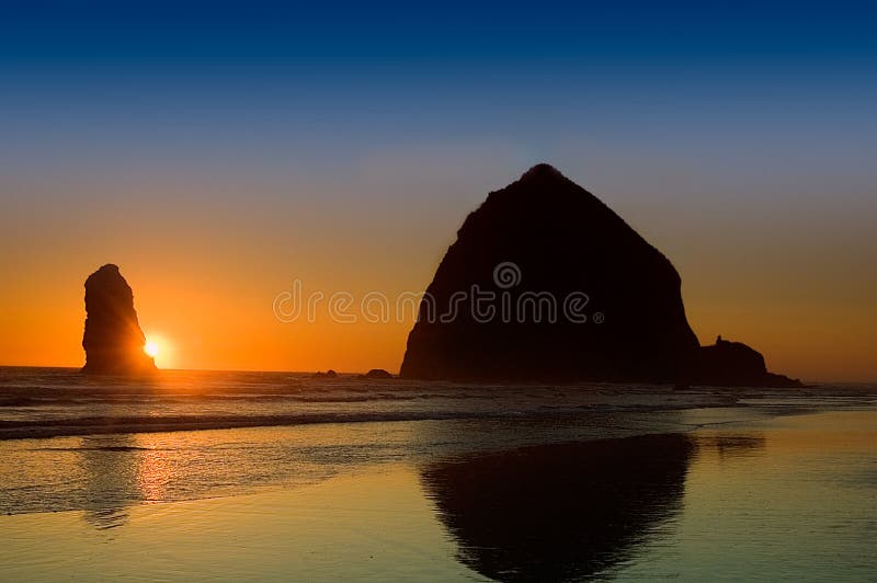Haystack Rock at Sunset Cannon Beach, or Stock Image - Image of beach ...