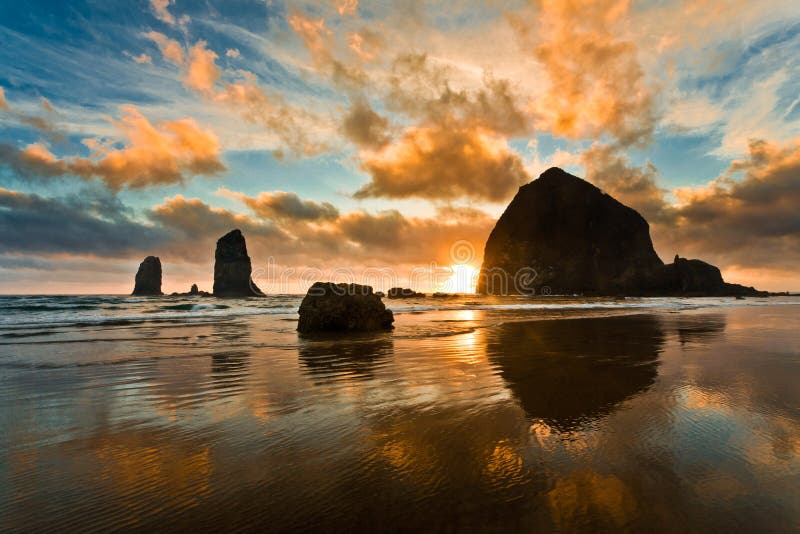 Haystack Rock stock image. Image of sandy, sand, waves - 37351773