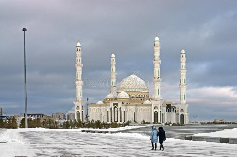 Hazrat Sultan Mosque in Winter. Nur Sultan, Kazakhstan Editorial Stock ...