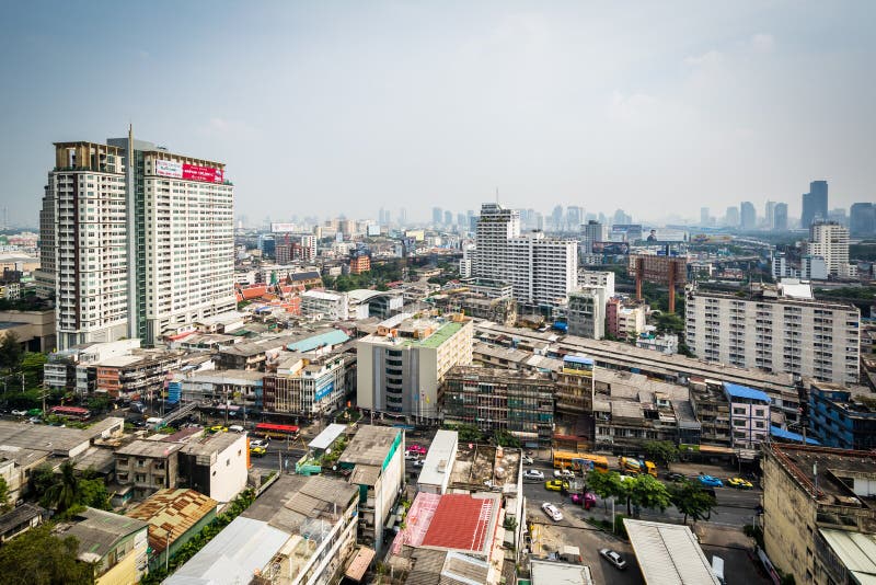 View of the Ratchathewi District at Twilight, in Bangkok Editorial ...