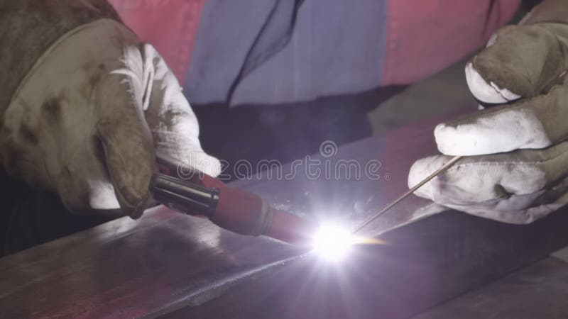 HD Welder in action stock video. Video of occupation - 49320367