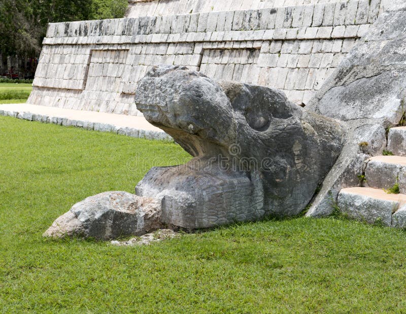 Head of Serpent on El Castillo Pyramid in Chichen Itza Stock Image ...