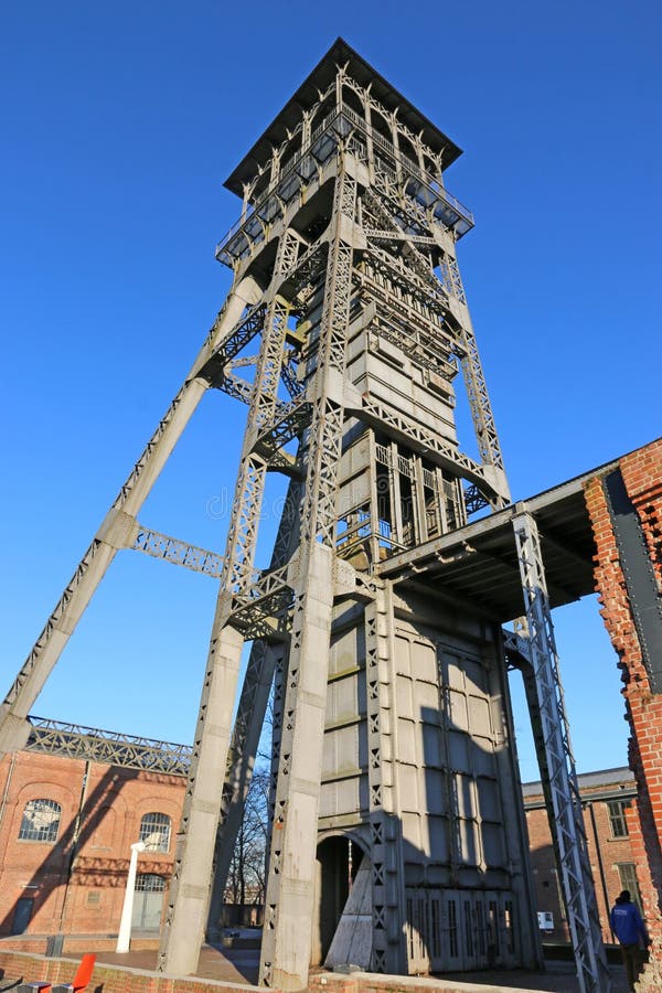 368 Mining Headframe Photos - Free & Royalty-Free Stock Photos from ...